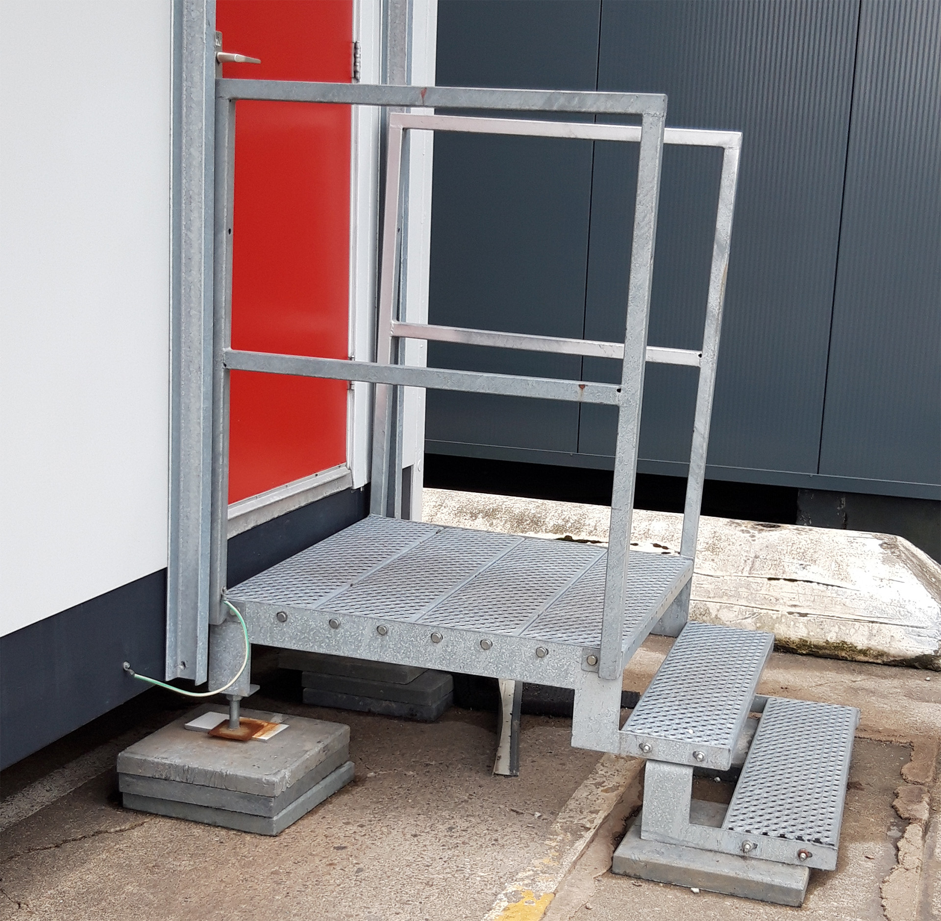 Accès sécurisé à votre bâtiment modulaire | Algeco Belgique