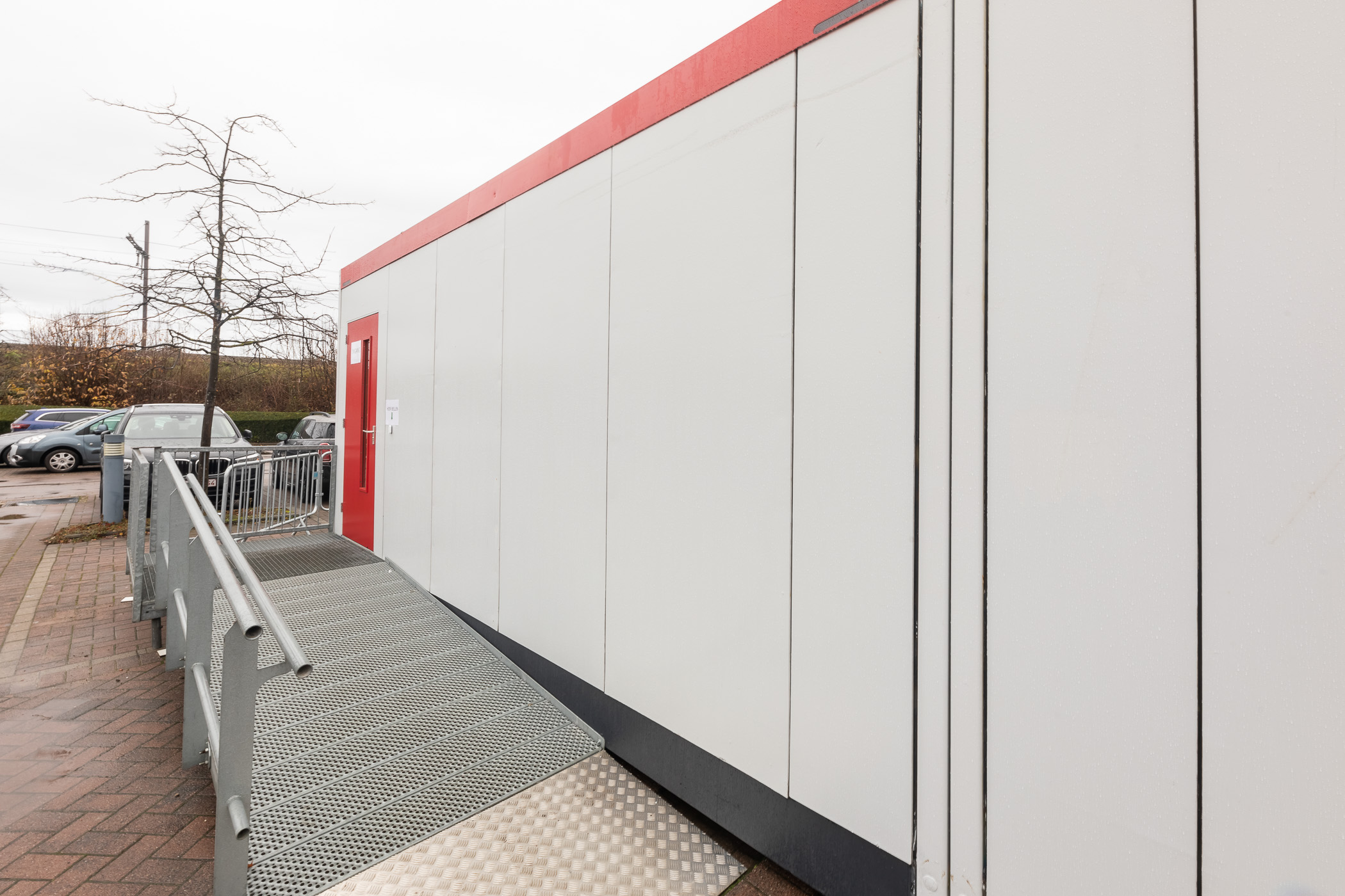 Accès sécurisé à votre bâtiment modulaire | Algeco Belgique